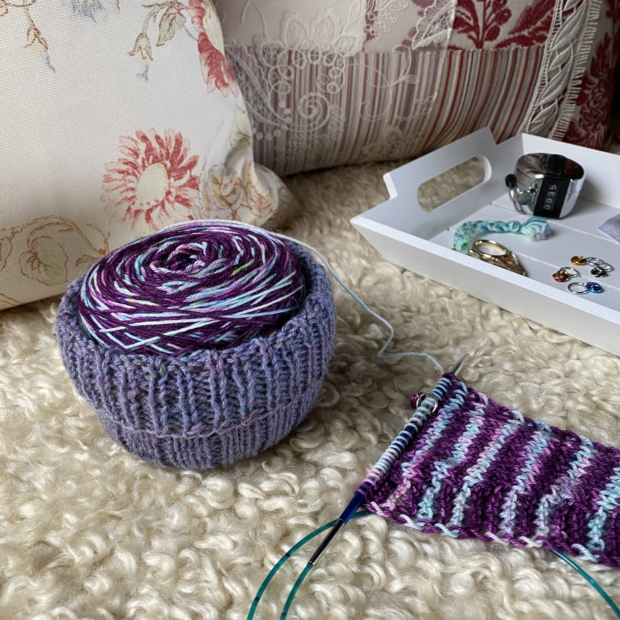 Fingering Yarn Cozy – Heathland Knits
